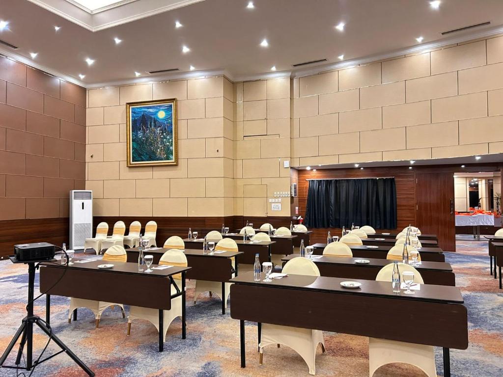 Kutabex Beachfront Hotel, Kuta (updated prices 2025)