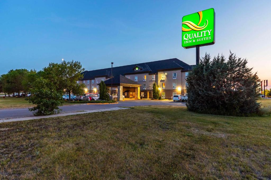 Quality Inn & Suites Yorkton, Yorkton (updated prices 2026)