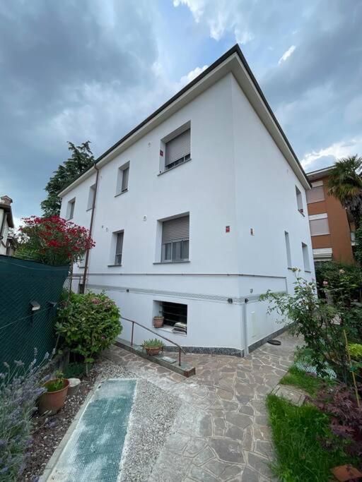 Lady mimosa appartamento silenzioso, Cusano Milanino (updated prices 2025)