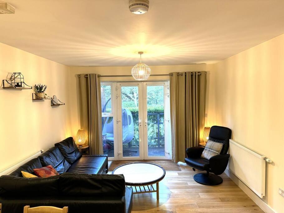Spacious 1BD Orpington Flat, 20 min to Central LDN, Orpington (updated ...