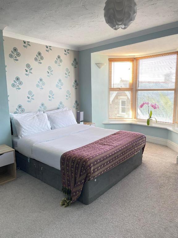 Bronallt, Barmouth (updated prices 2025)