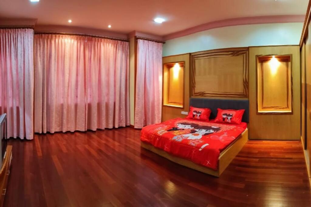 AT Unicorn Homestay Sibu - Large Parking, High-Speed WiFi, Wedding ...