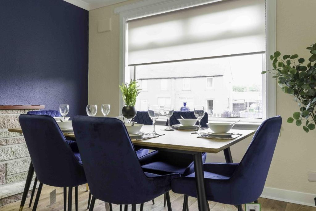 Cochran House, Bathgate (updated prices 2025)