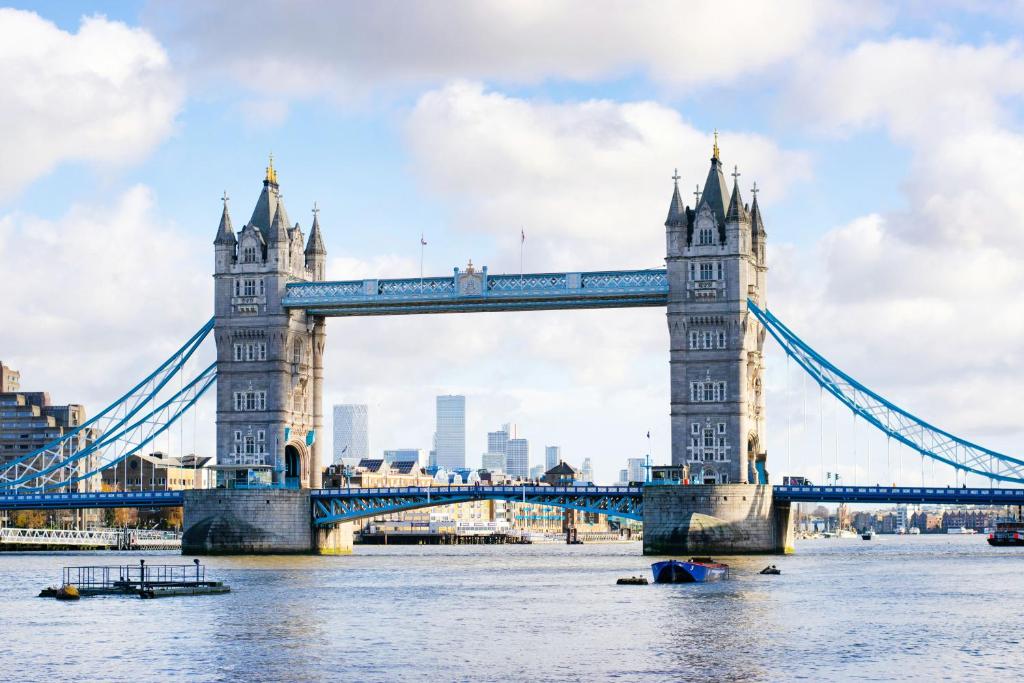 Cozy Corner near Tower Bridge, London (updated prices 2026)