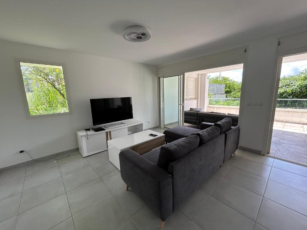 Appartement neuf marina etang z abricot, Fort-de-France (updated prices ...