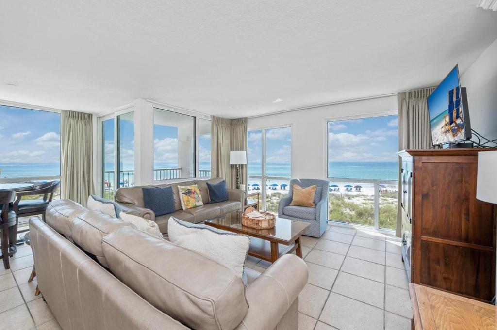 2036 - Shoreline Towers Beachfront Condo Free Beach Setup, Destin ...