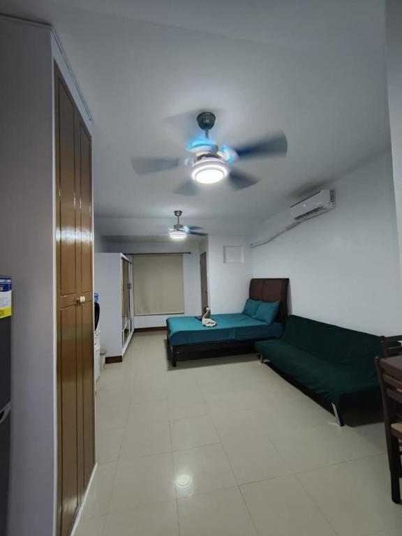 Cozy studio prime spot in Urban Deca Homes Tipolo, Mandaue (preços ...