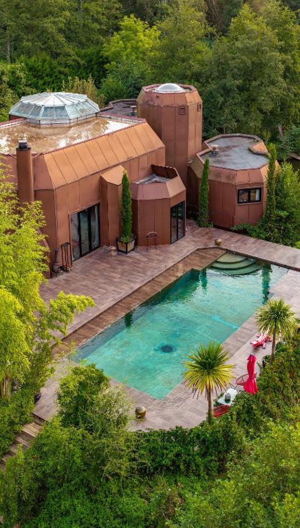 Villa Utopia, Gif-sur-Yvette (updated prices 2026)