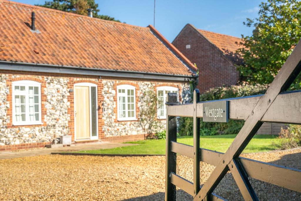 Westgate Cottage Thornham, Thornham (updated prices 2025)