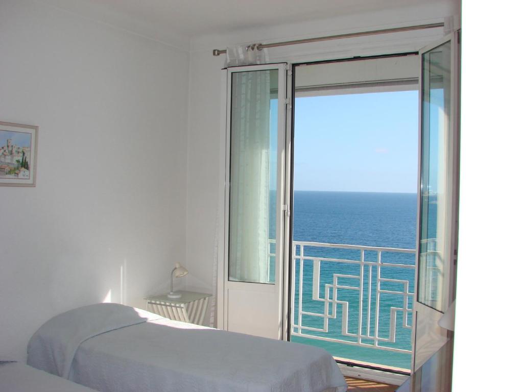 Cannes Sea View in - Traveleto