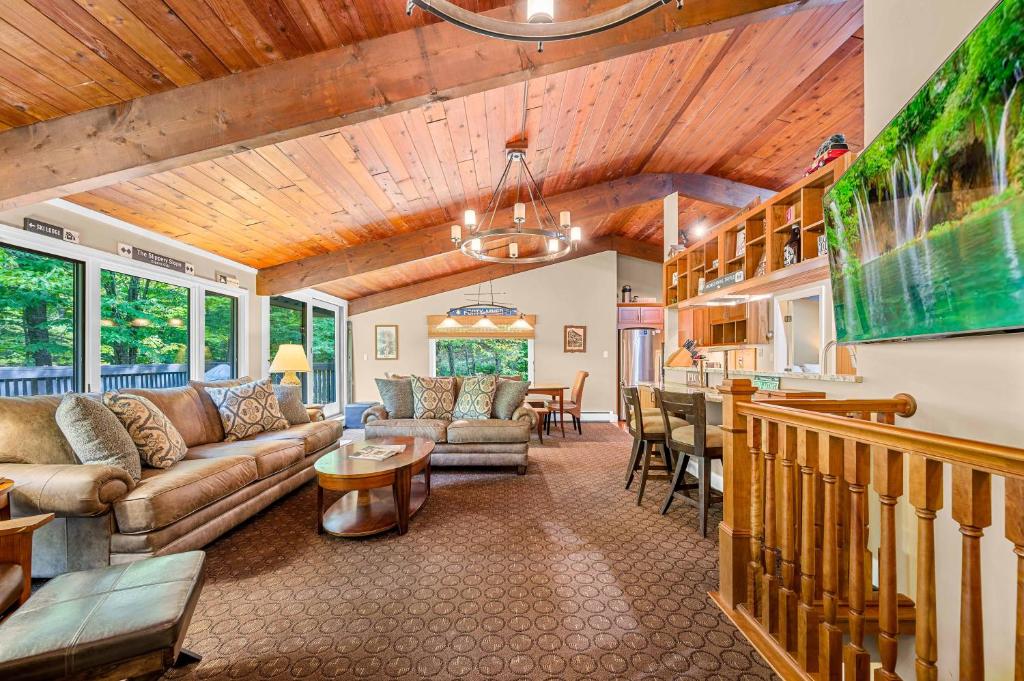 Alpine Court Chalet home, Killington (updated prices 2025)