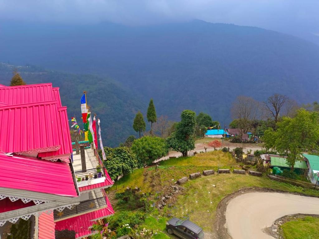 Sherpa Retreat Resort, Padamchen (updated prices 2025)