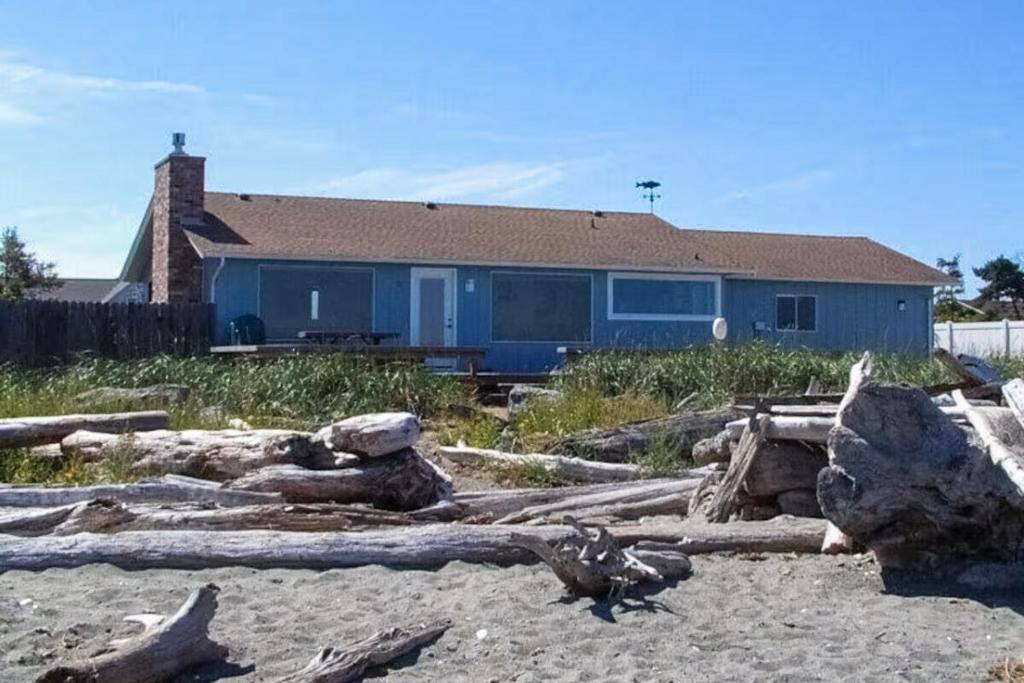 3 Crabs Beach House, Sequim (updated prices 2026)