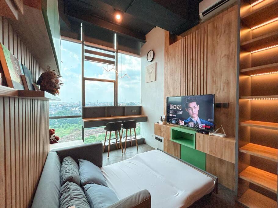 Comfy Loft at Fairview Apartment Karawaci, Tangerang (updated prices 2025)