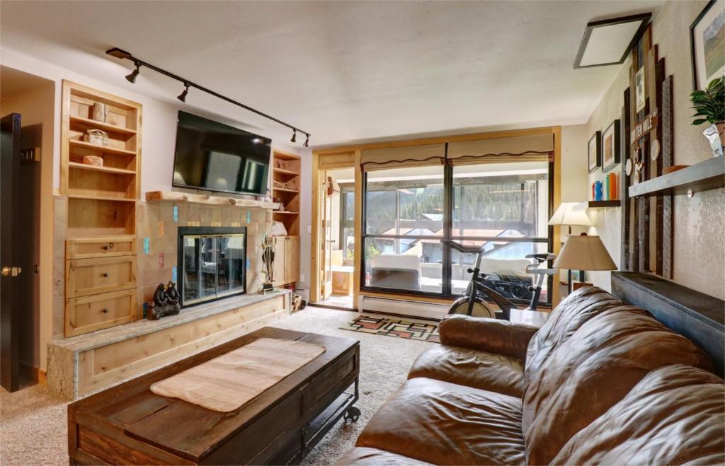 MP615 Mountain Plaza Center Village Condo 2BR 3BA Hot Tub condo, Copper ...