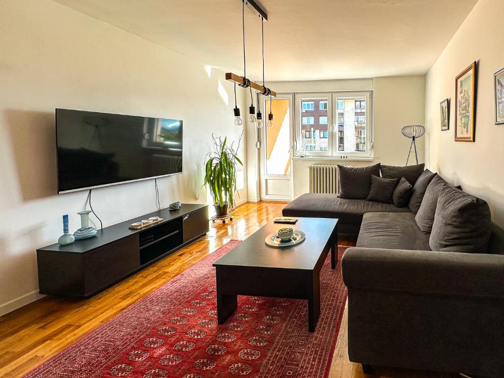 Spacious Cozy Cheyf, Sarajevo (updated prices 2026)
