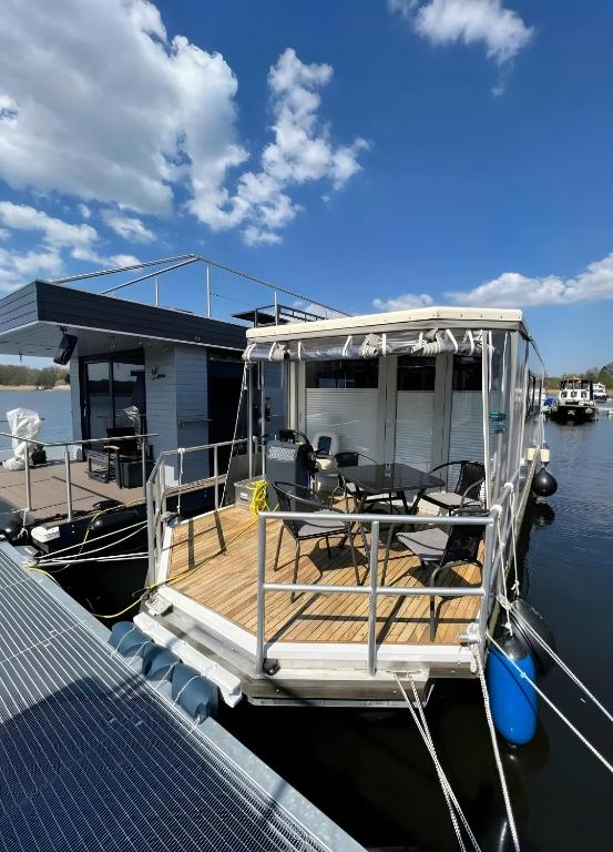 Hausboot Fine, Zehdenick (aktualisierte Preise für 2026)