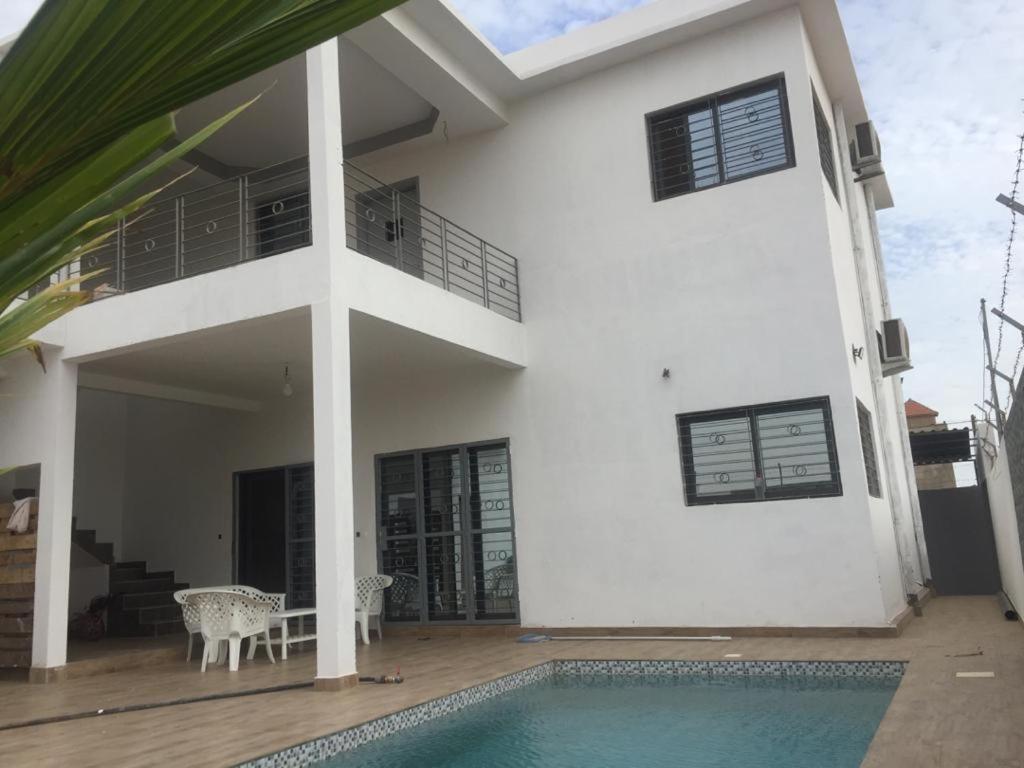 Villa 4 chambres Avec piscine à saly, Mbour (updated prices 2025)