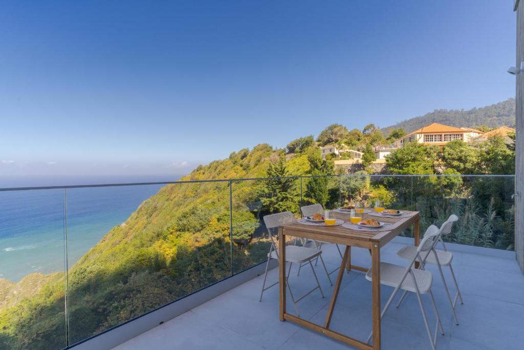 Mar Yam View by Atlantic Holiday, Arco de São Jorge (updated prices 2025)