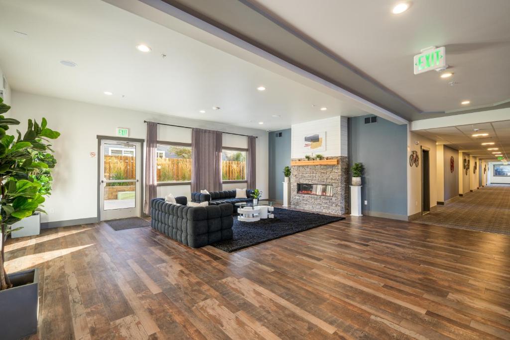 The Lodge Lake Chelan, Manson (updated prices 2025)