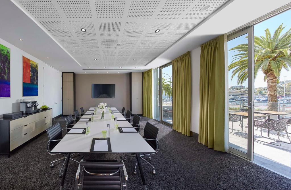 Crown Promenade Perth, Perth (updated prices 2025)