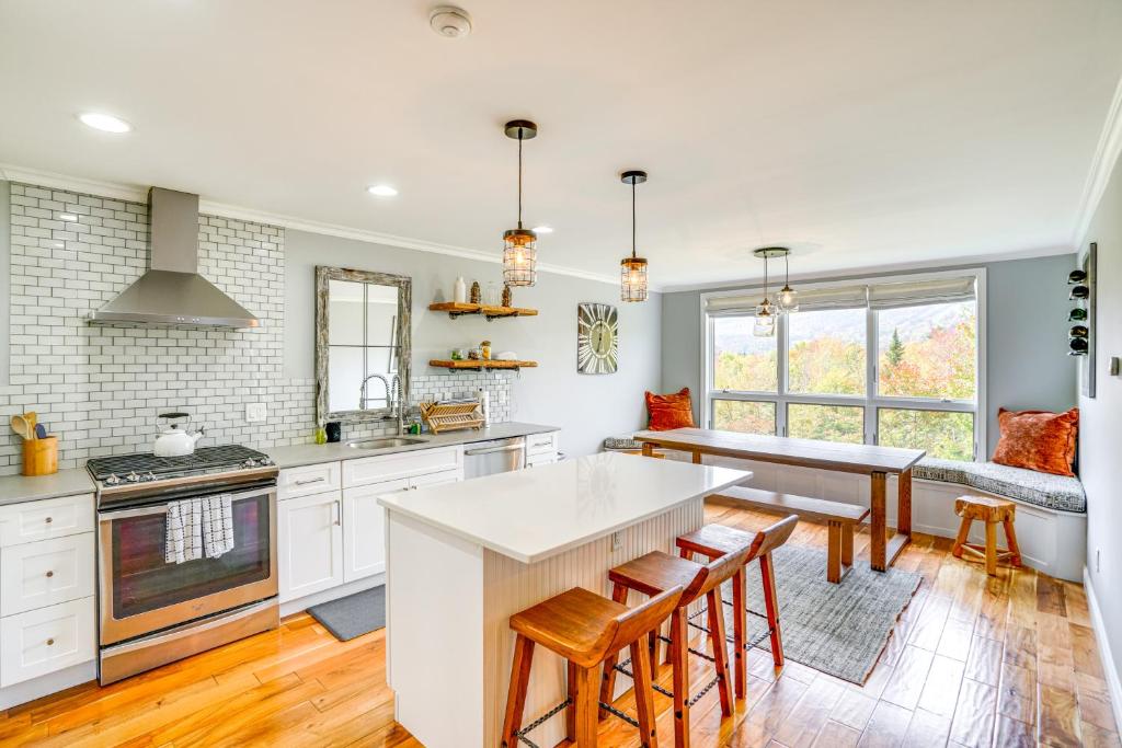 Mtn and Foliage Views Modern Mount Snow Stay!, Dover (updated prices 2026)