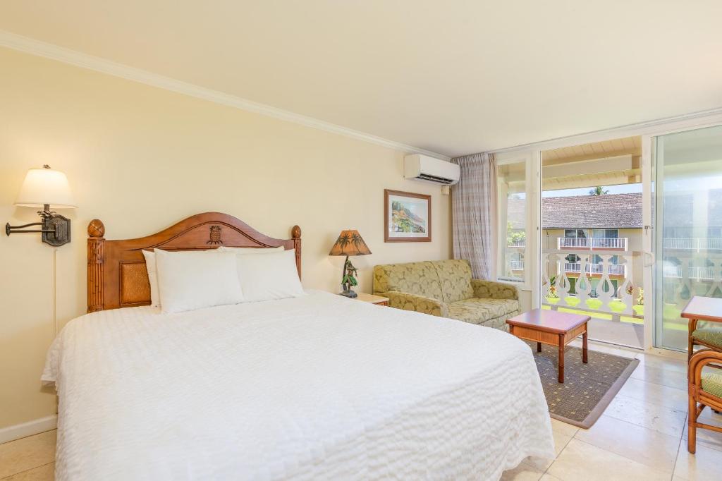 Islander On The Beach #322, Kapaa (updated prices 2026)