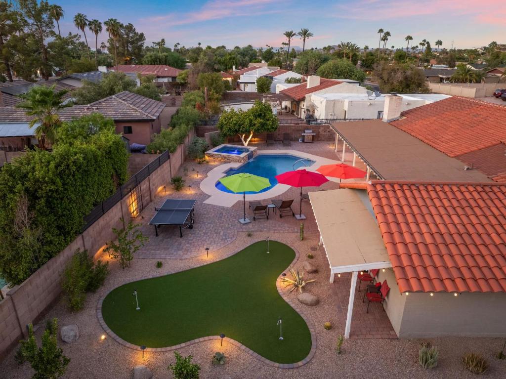 Moon Valley-Pool Spa Foosball Ping Pong PutPut, Phoenix (updated prices ...