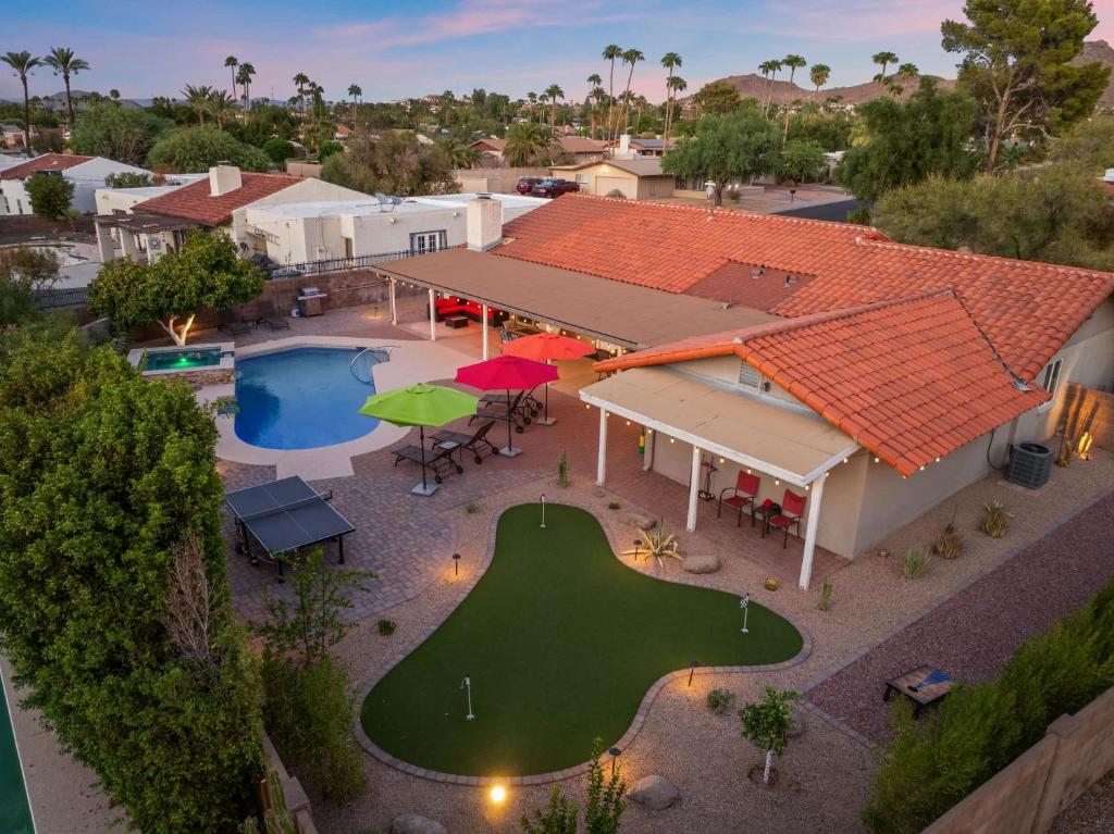 Moon Valley-Pool Spa Foosball Ping Pong PutPut, Phoenix (updated prices ...