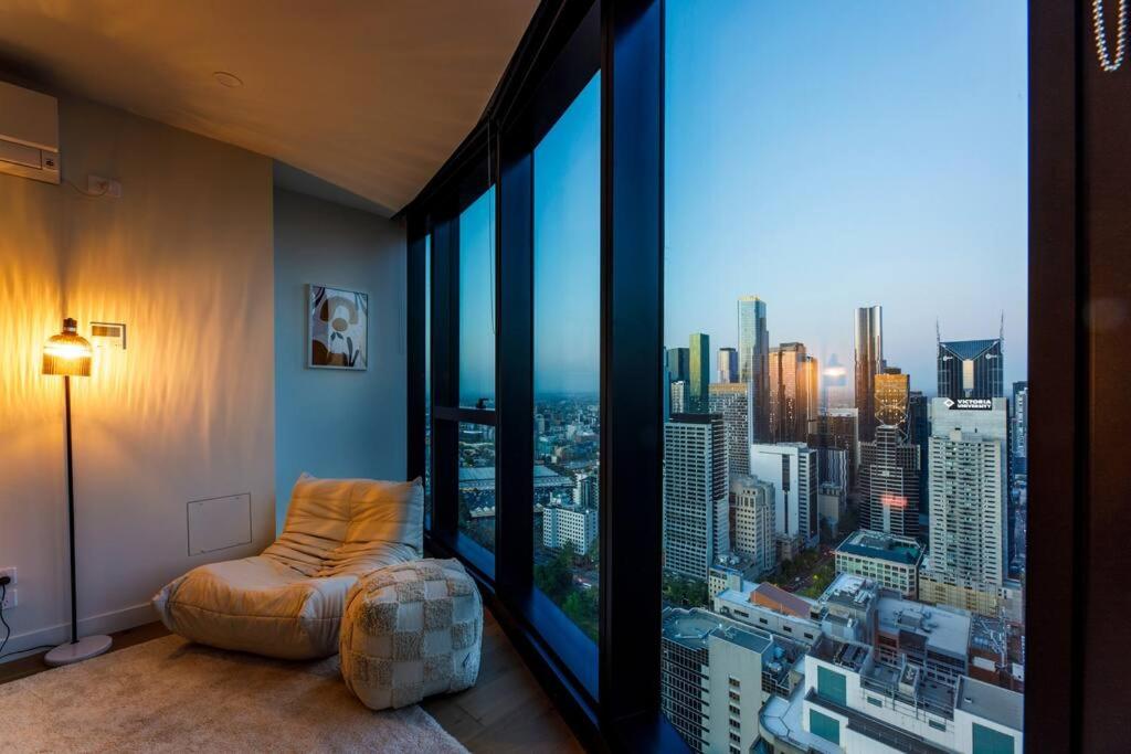 Sky rise view and Outdoor Jacuzzi Cozy Stay, Melbourne (preços ...