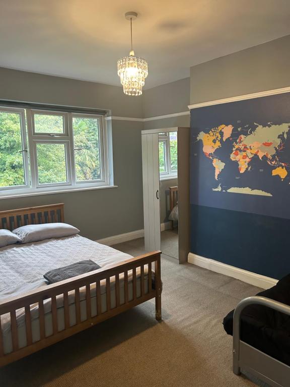 Serviced Accommodation North London 4 bed house, Colindale (updated ...