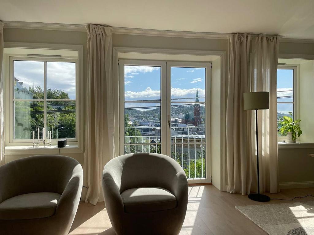 Stilfull leilighet i Arendal sentrum med 3 soverom og parkering, Arendal (updated prices 2025)