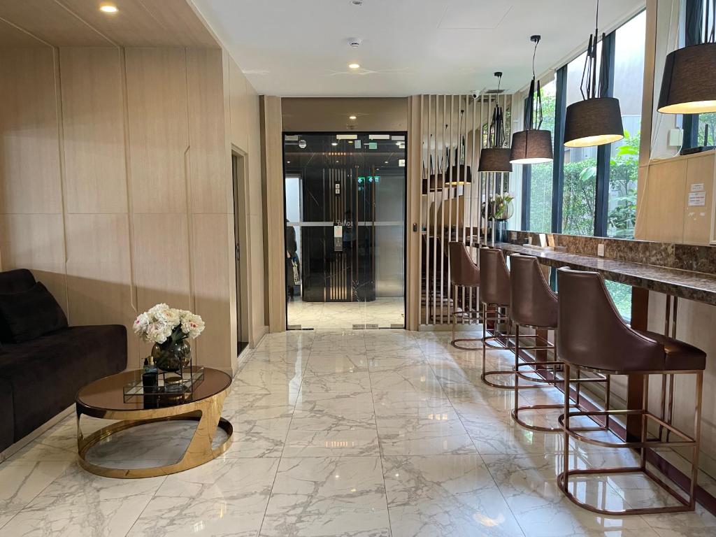 Modern and Luxurious Amenities in Sathorn, Bangkok (updated prices 2026)
