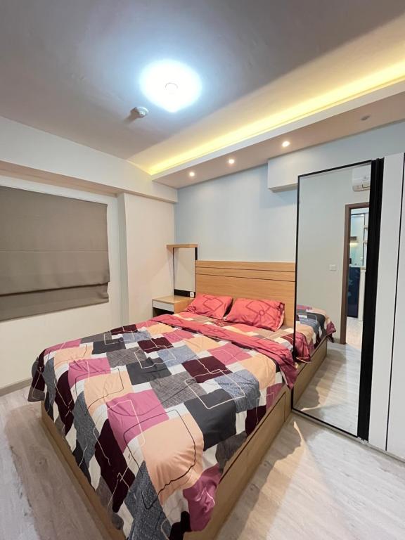 Podomoro Golf View - 2BR With Living Room - LDR ROOM, Tjikuda Tiga ...