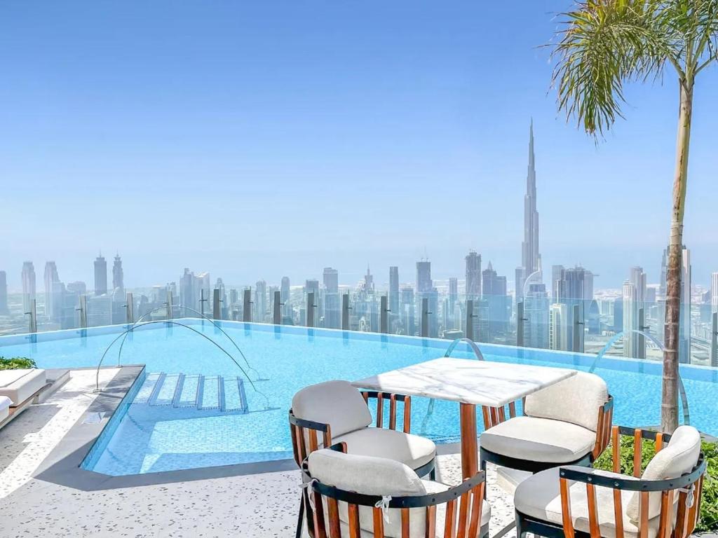 Infinity luxury, Dubai (updated prices 2025)
