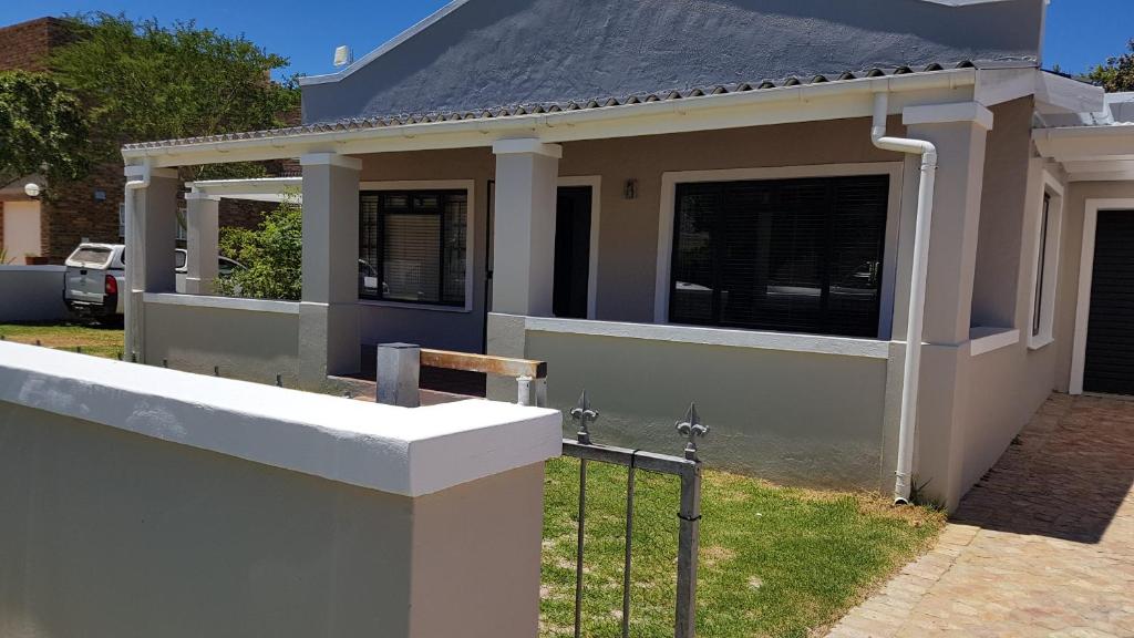 no 5 King Street, Onrus, Hermanus (updated prices 2025)