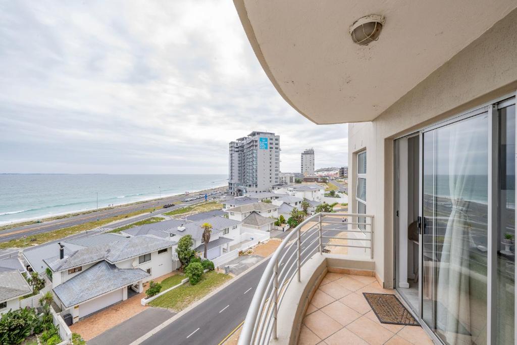 Bay Views, Cape Town (updated prices 2026)