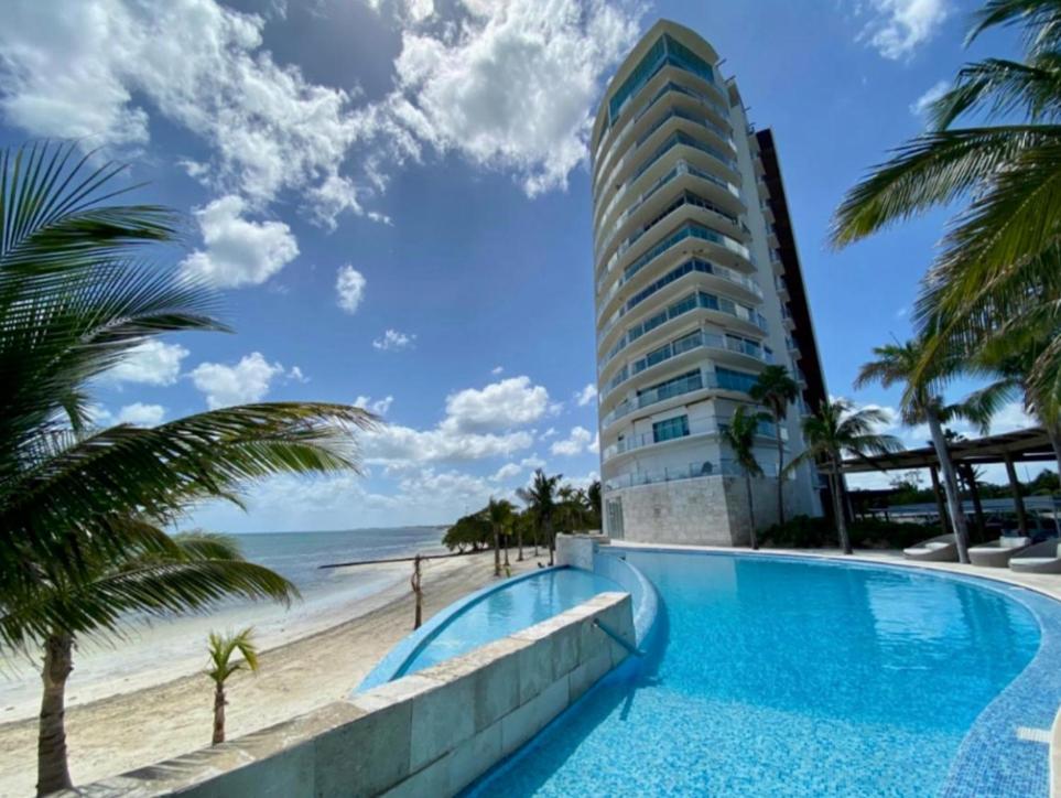 Luxury Beachfront Condo - Cancún, Cancún (updated prices 2025)