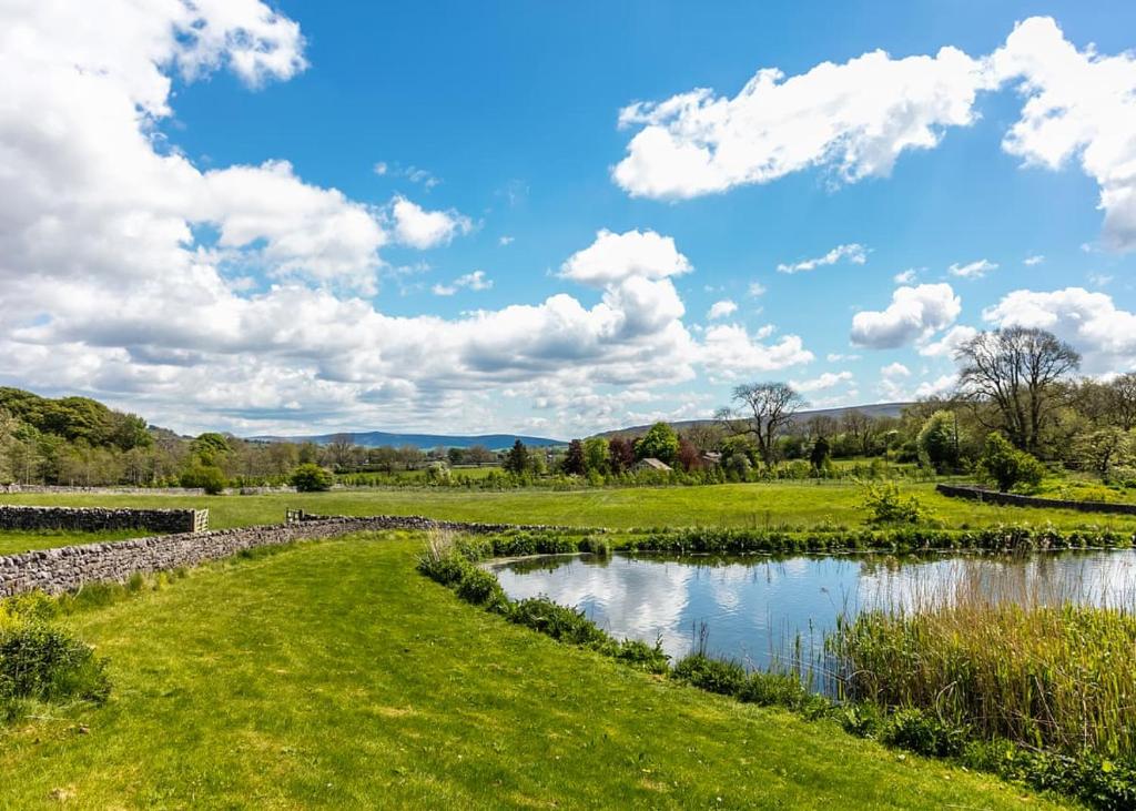 Long Ashes Park, Threshfield (updated prices 2025)