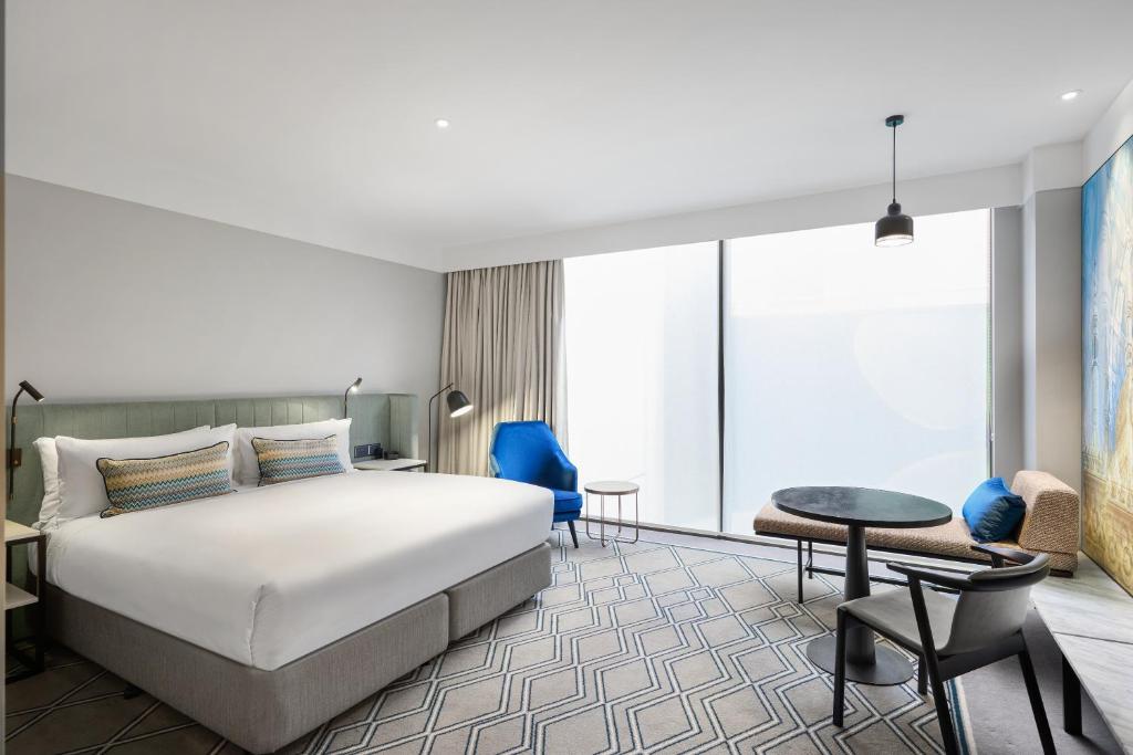 Hilton Melbourne Little Queen Street, Melbourne (updated prices 2024)