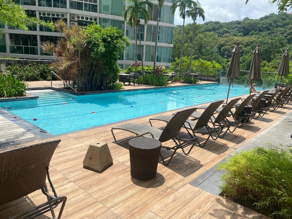Pattaya single bedroom sea view with balcony unixx condo, Pattaya South ...