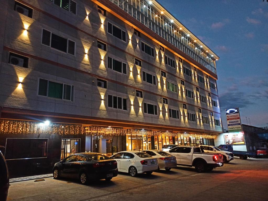 Emmaus condotel, Angeles (updated prices 2026)