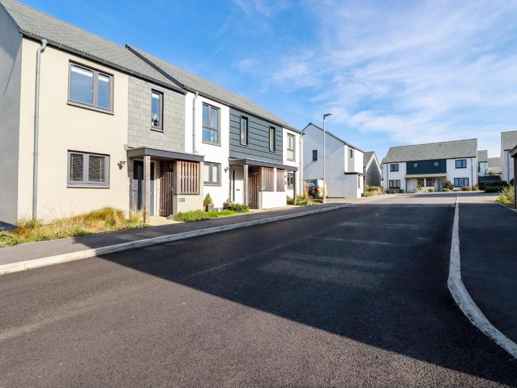 The Waves, Newquay (updated prices 2026)