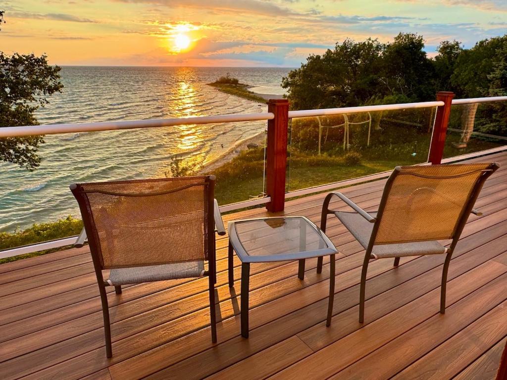 Private Beach Pool Table HUGE views gas grill, Ellsworth (updated ...