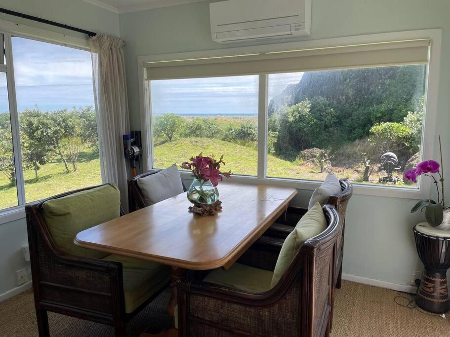 Absolute Beachfront Bliss, Piha (precios actualizados 2025)