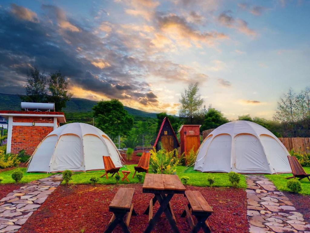 El Mirador Family Glamping MINI DOMOS, Estancia de Itargua (prezzi ...