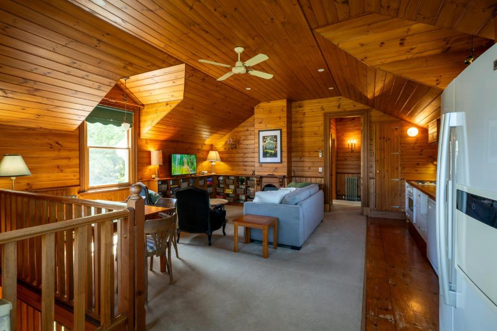 Craignair Cottage, Mount Macedon (updated prices 2026)