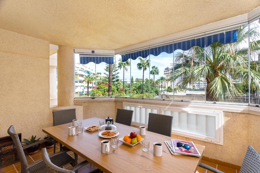 Sunstay Costa Lago Flat III Torremolinos, Torremolinos (updated prices ...