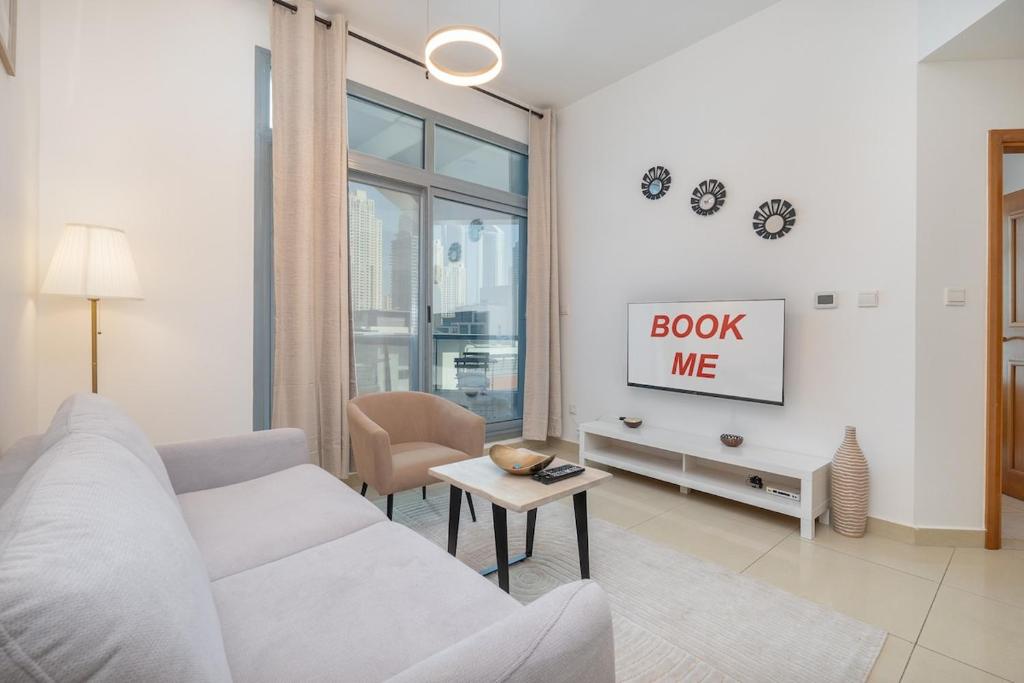 Stylish 1-Bedroom Apartment in Dubai Marina near The Walk!, Dubai ...