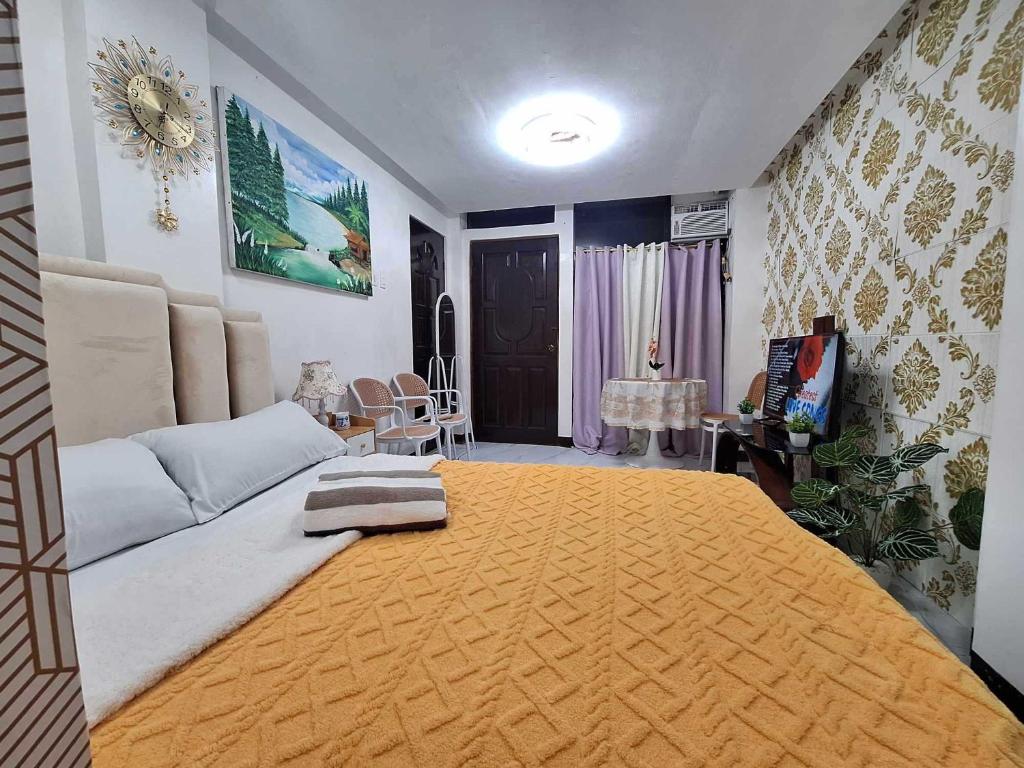 Cozy Studio Apartment Room Transient House at Palm Village Obrero at ...
